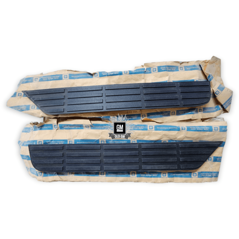 NOS GM 82-93 S-10 Truck Rear Bumper Step Pads - Old GM